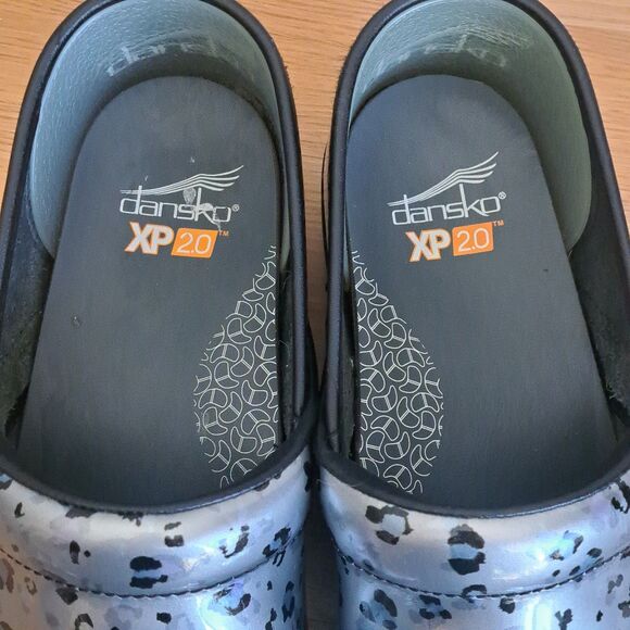 Dansko | Shoes | Dansko Xp 2 Gray Silver Leopard Clog Eu 39 9 Slipon ...